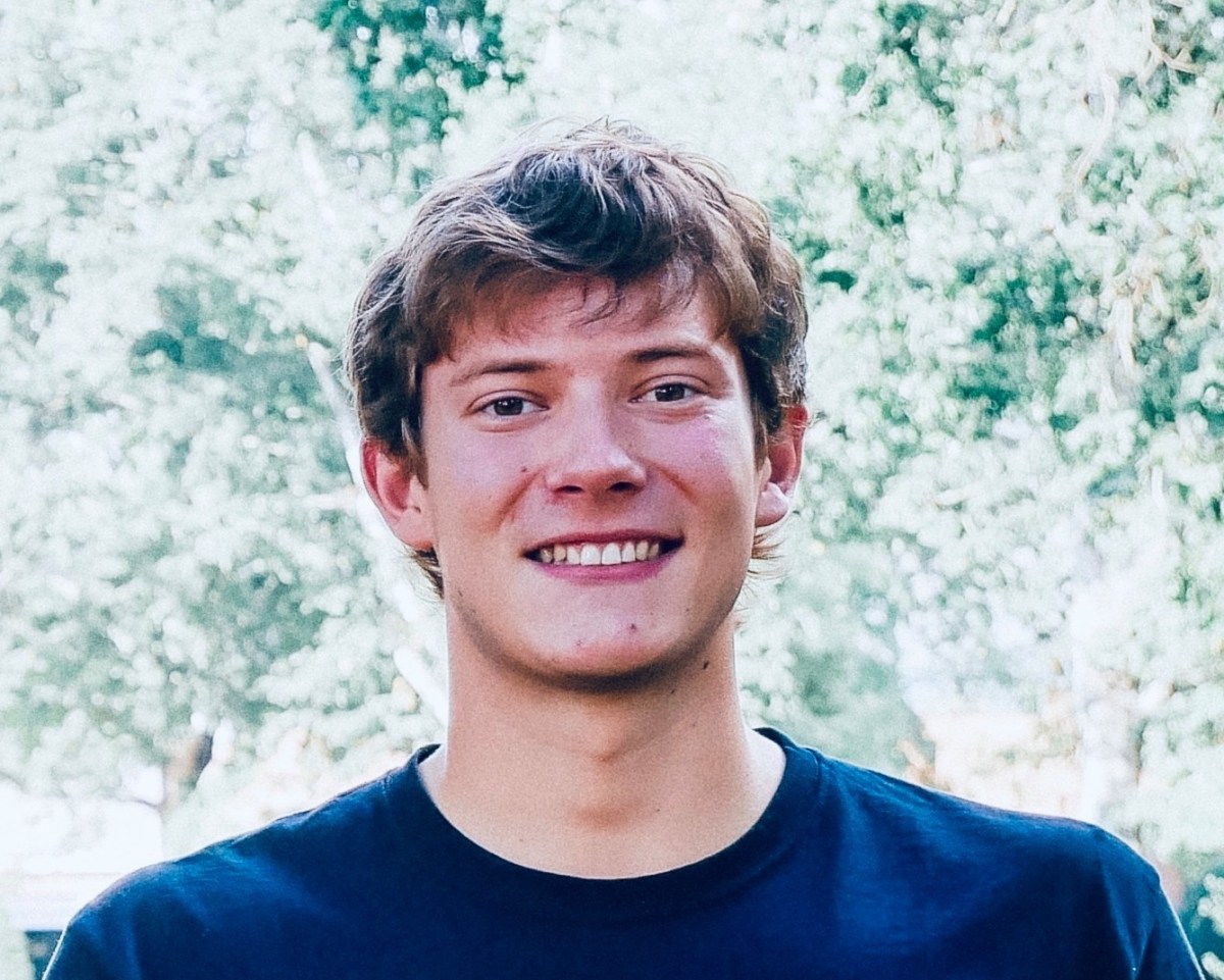 Carter Brady shows off his vulnerable side with “Chasing Vampires ...