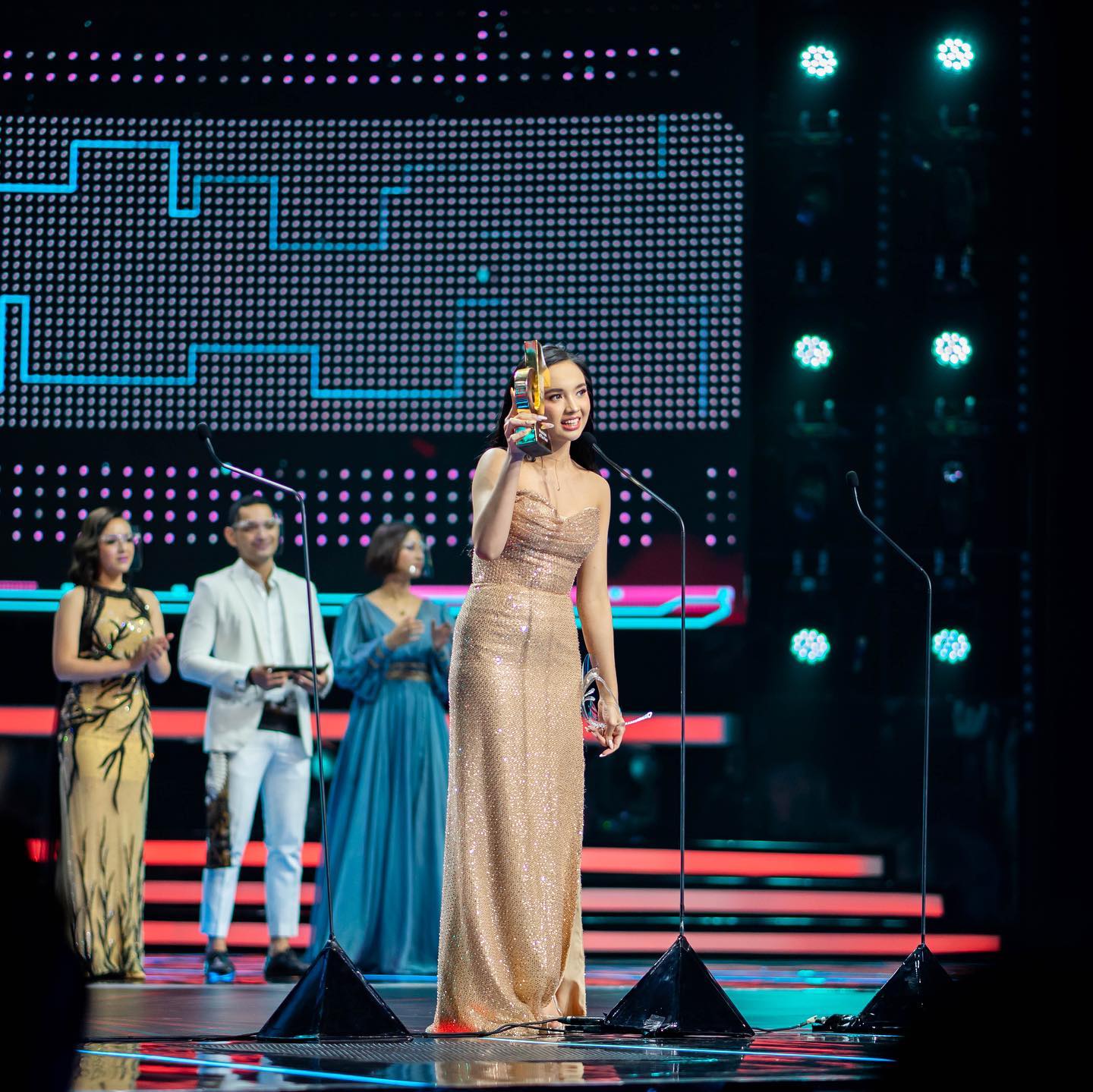 Lyodra wins ‘Musician of the Year’ at the Tiktok Awards! – LA Music Review