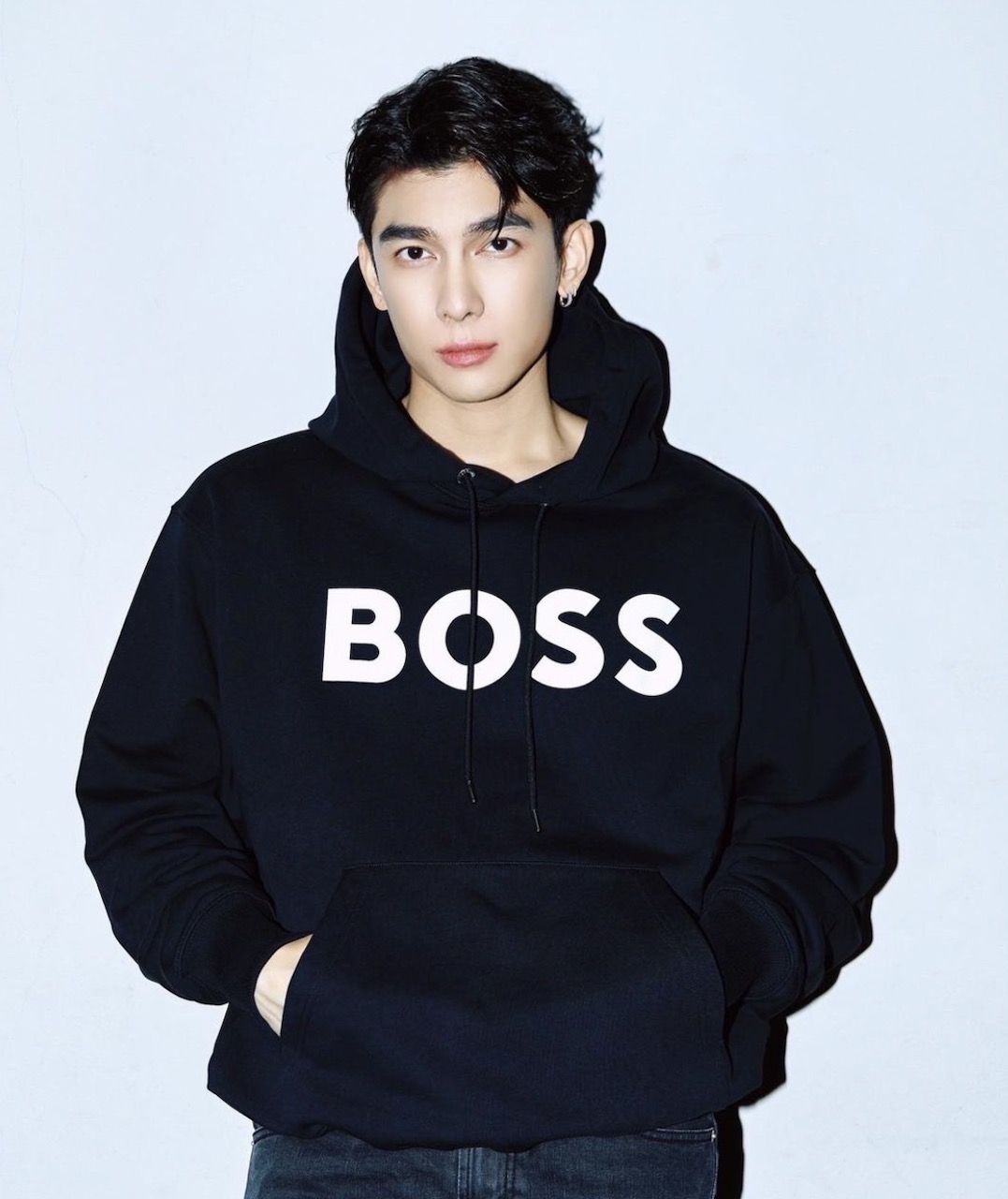 Mew Suppasit electrifies us with the newest dance anthem “Forever Love ...