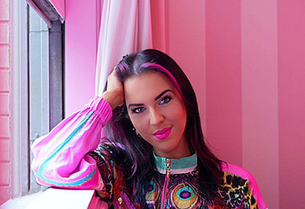 Coco Bevan battles her big heartbreak with “Bruised Ego” – LA Music Review