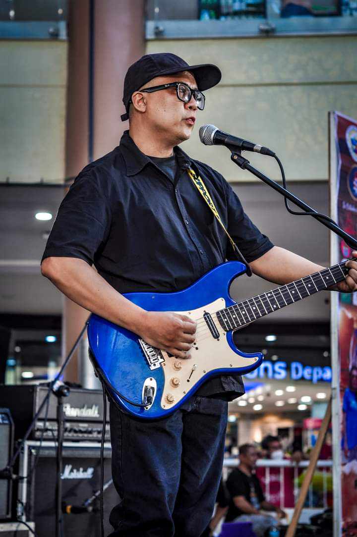 Christian singer-songwriter Jonas Lozano reveals his true faith in ...