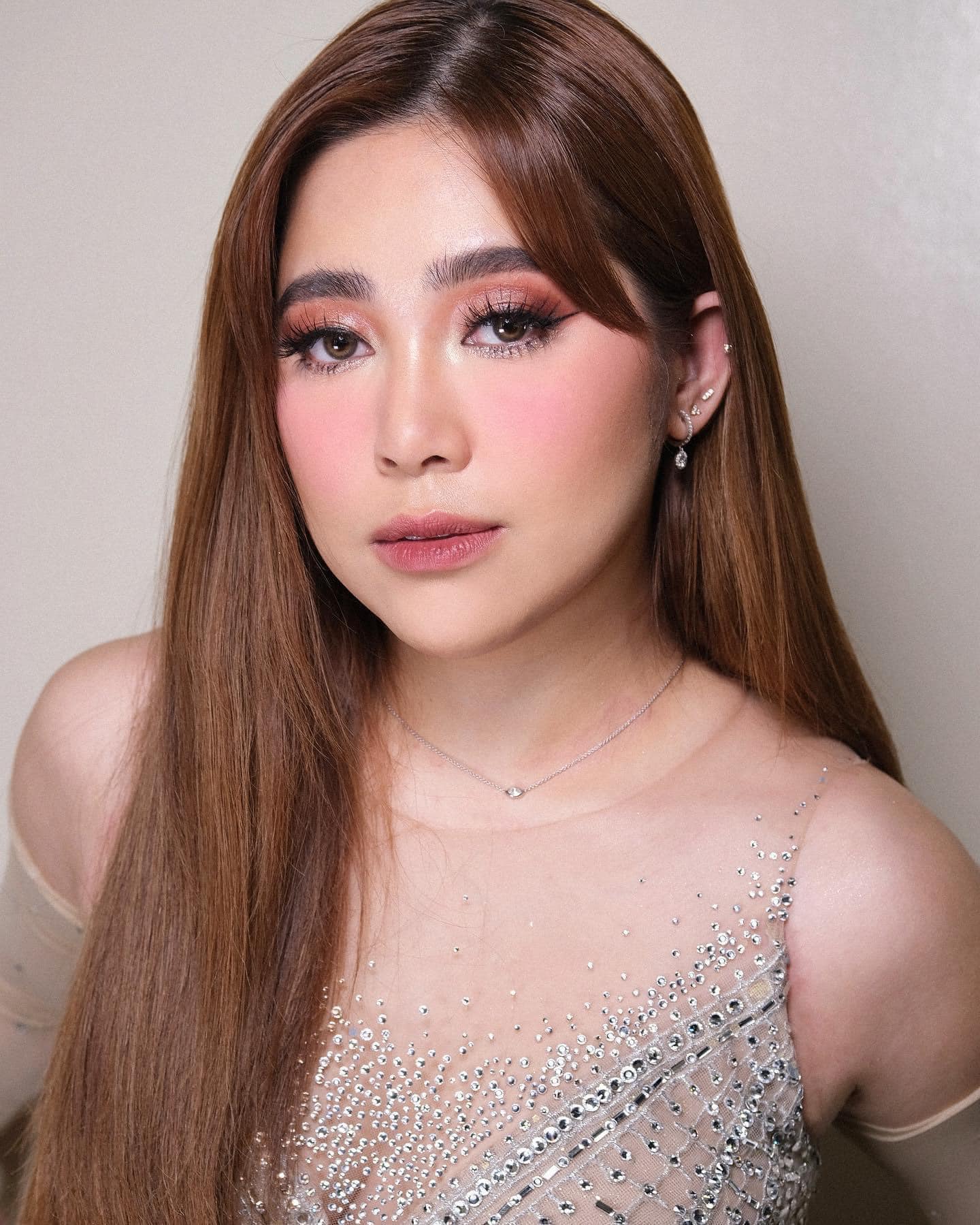 moira-01 – LA Music Review