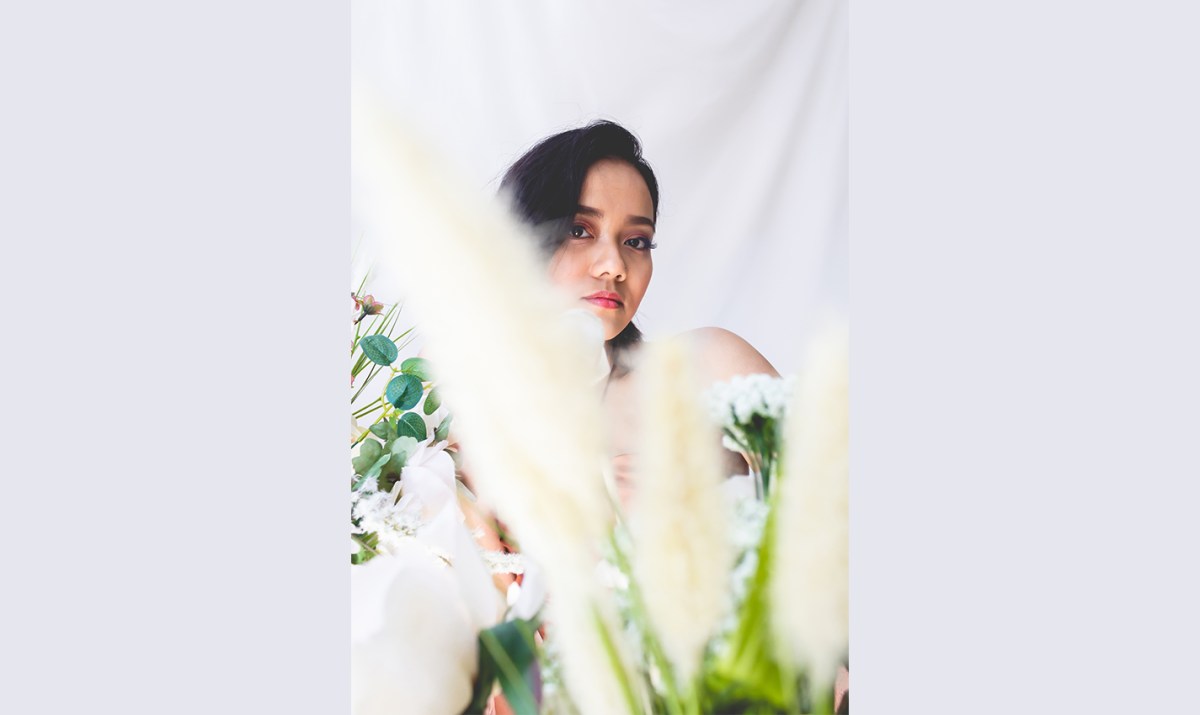 Tina Carzon gets edgy in “Skin to Skin”