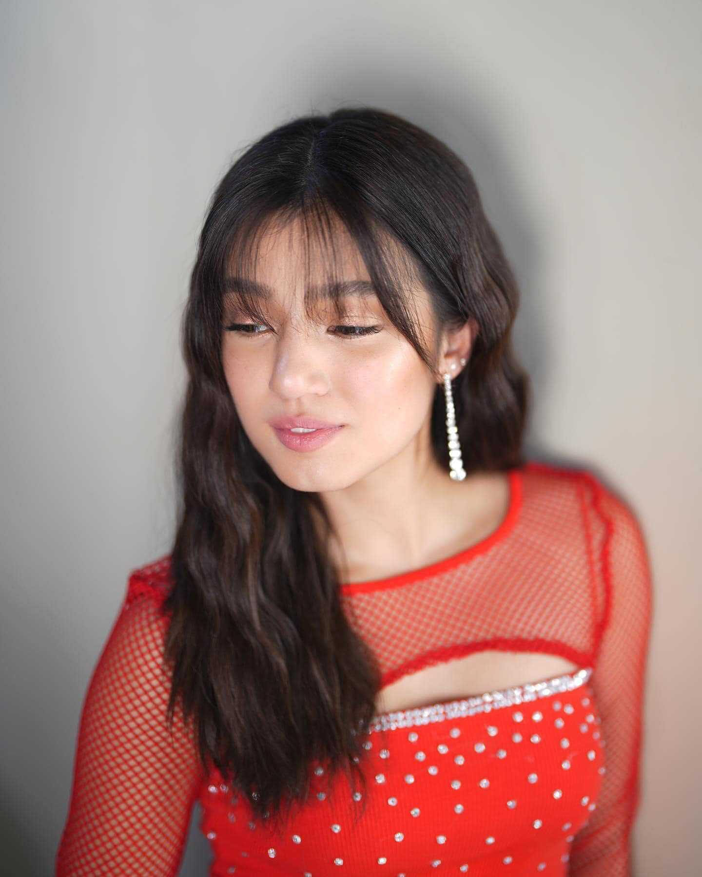 Belle Mariano uplifts us in her new EP “Somber” – LA Music Review
