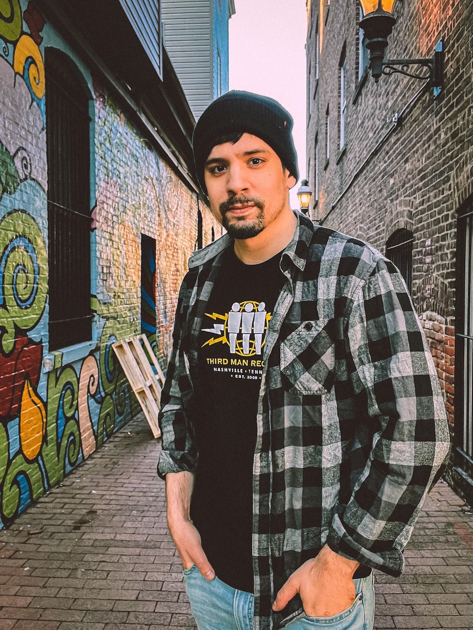Eric Sleeper delivers a powerful anthem of hope with “Tommy” – LA Music ...